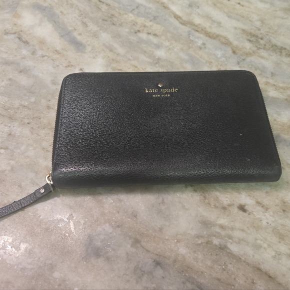 kate spade | Bags | Black Kate Spade Pebbled Leather Zip Around Travel ...